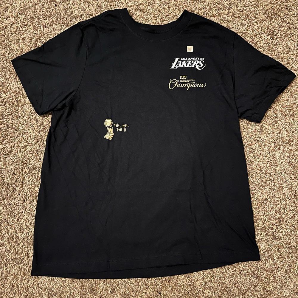 Nike Men’s 2020 NBA Champions Trophy Los Angeles Lake… - Gem
